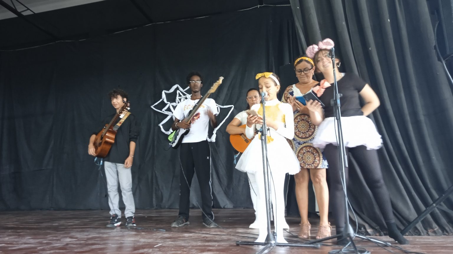 Desarrollan en Morón Festival Zonal Provincial Escaramujo (+Fotos ...